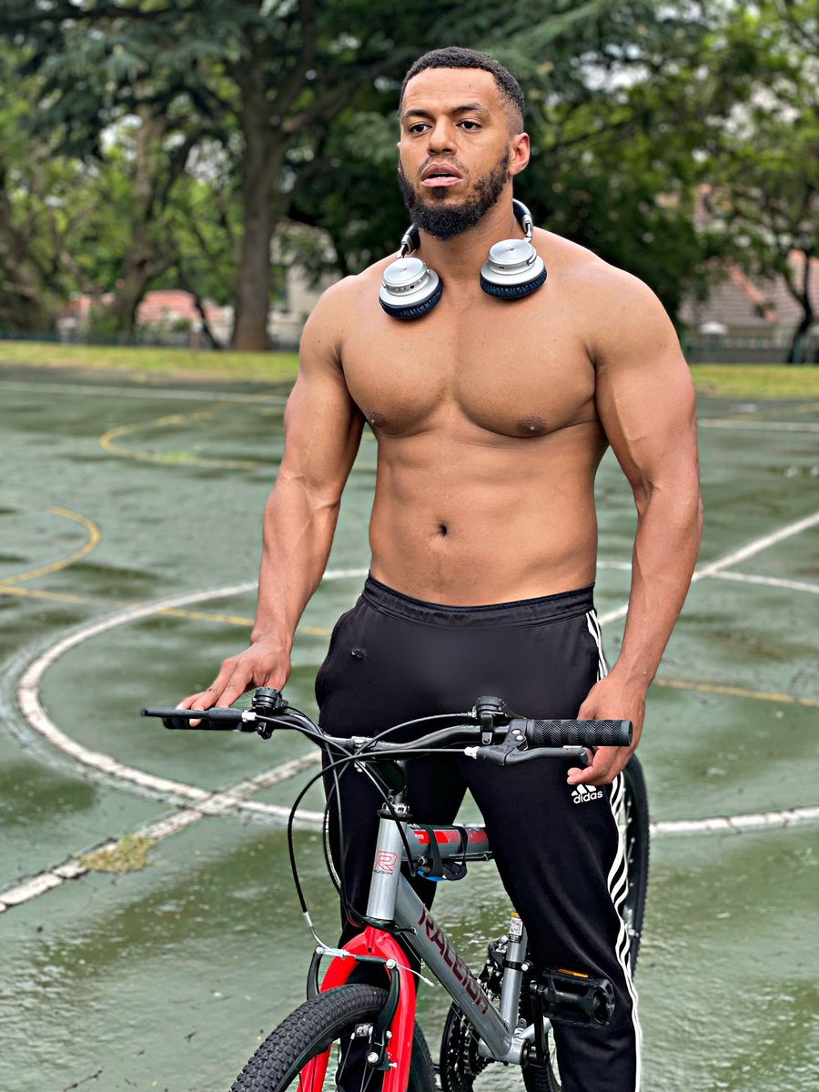 I.G:@Cedric_a_fourie on Twitter: "Morning bike ride done (20kms). We are all good this side👍🏽 😊."