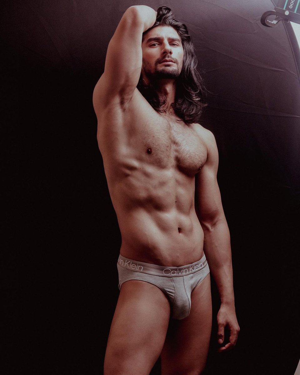 Hot Dudes Good Mood 🇺🇦 on Twitter: "Hamza Salah by Erroljohnn 📸"