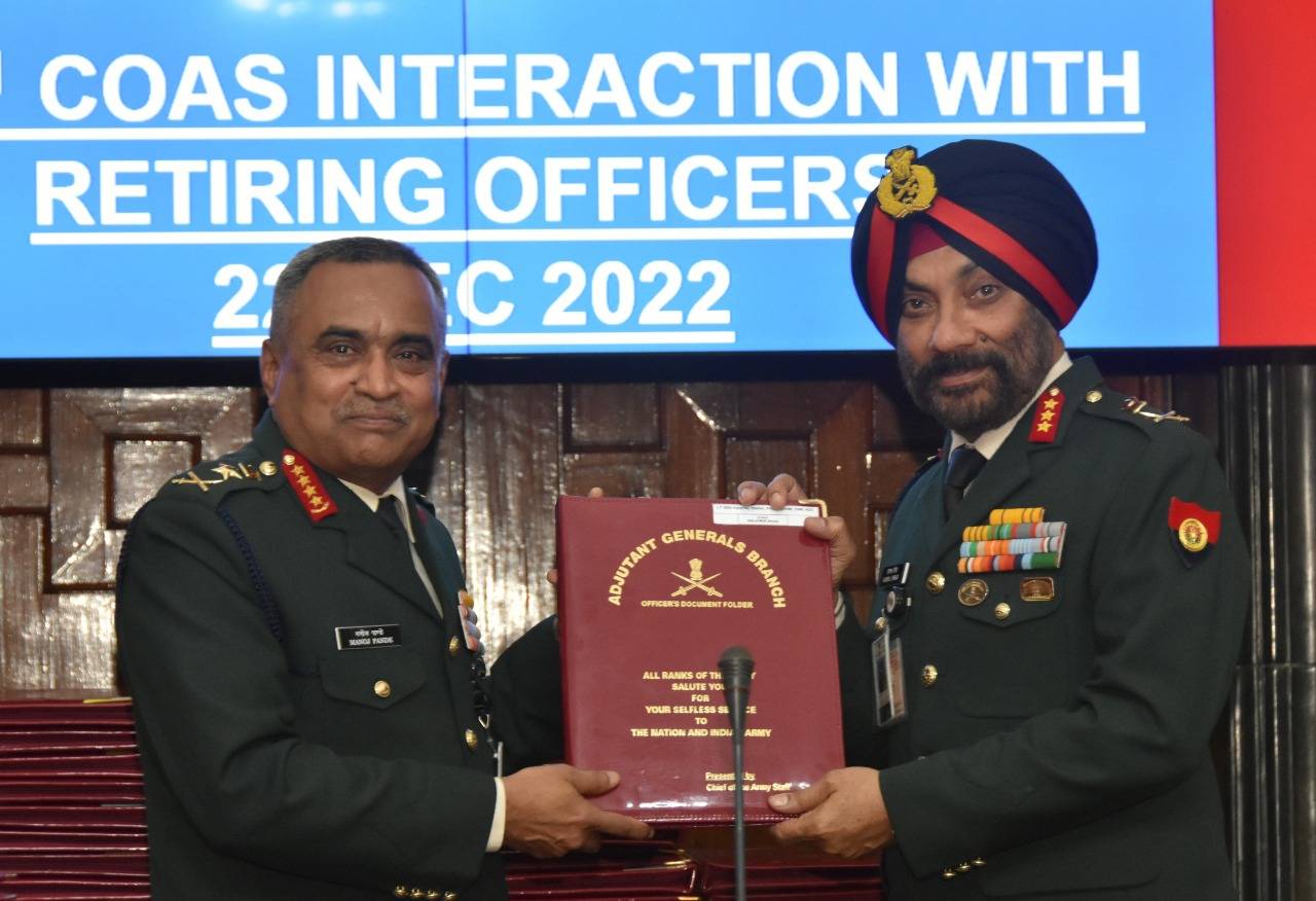 ADG PI - INDIAN ARMY on Twitter: "The Officers superannuating on 31 Dec 22 interacted with ...
