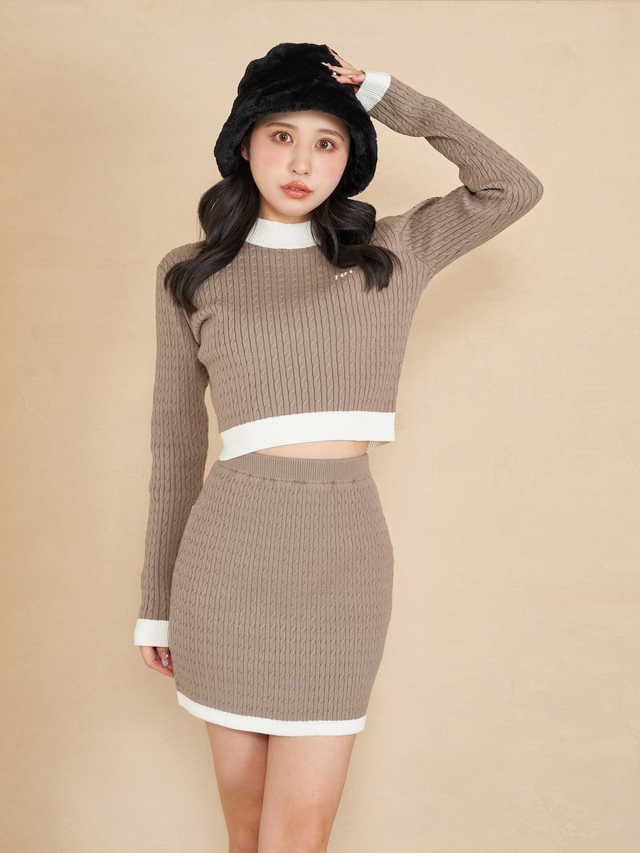 Darich（ダーリッチ） on Twitter: "【New arrival】 バイカラーケーブルニットセットアップ (WHT/B-GRY/BLK) size FREE/F-L ¥ ...
