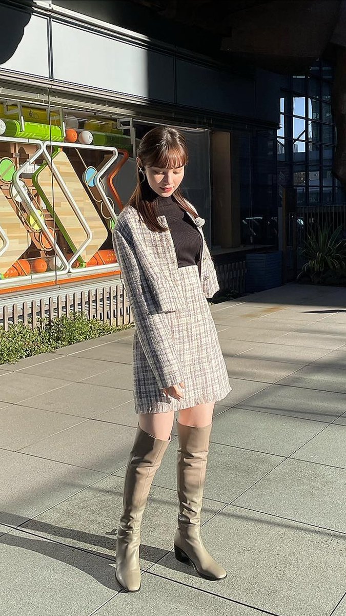 マーシュ彩 ️ニーハイブーツ👢 マーシュ彩 Zip 女優 タレント お天気キャスター ロングブーツ モデル ブーツ ニーハイブーツ マーシュ彩 Zip 女優 タレント