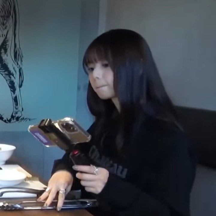 🐟 on Twitter: "Mmmm"