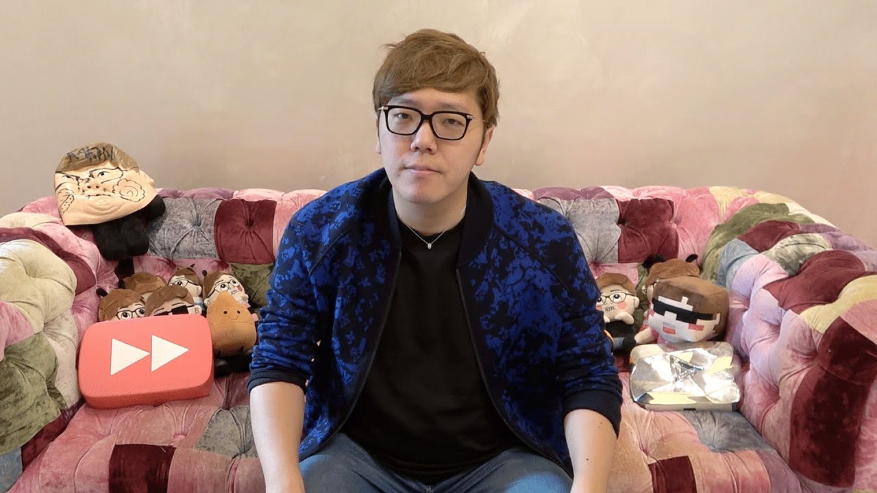 HIKAKIN😎ヒカキン 【YouTuber】 on Twitter: "チャンネル登録者1100万突破した今、皆様にご報告 https://t.co/aXcsPgkYH7 @YouTube ...