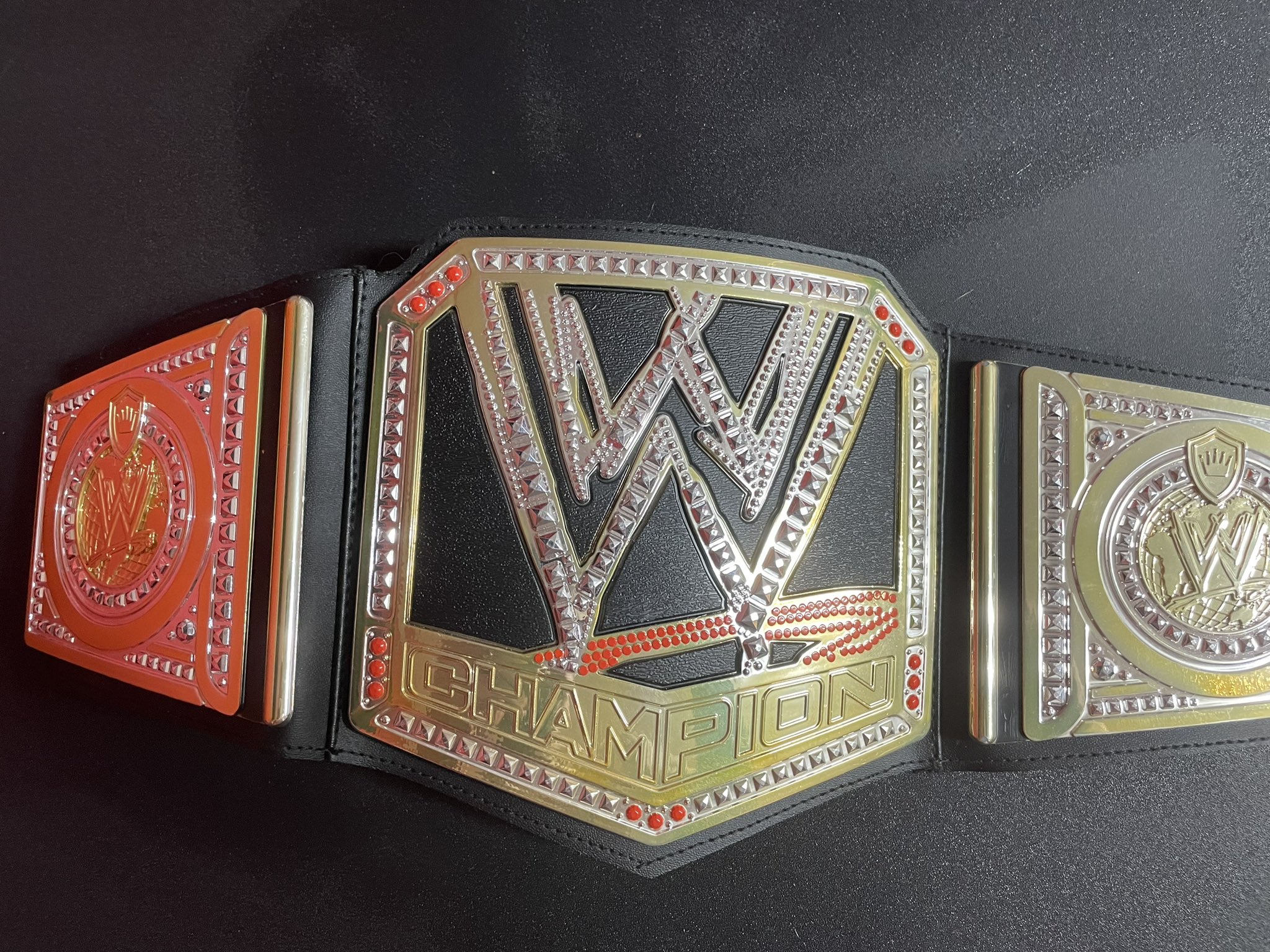 Wwe World Heavyweight Championship 2022 Wallpaper
