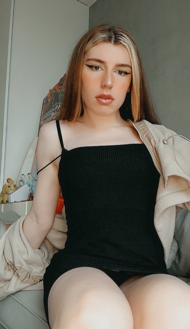 Izzy💫 E 💊 Girl ðŸ³ï¸â€âš§ï¸ On Twitter Would You Take Me On A Date