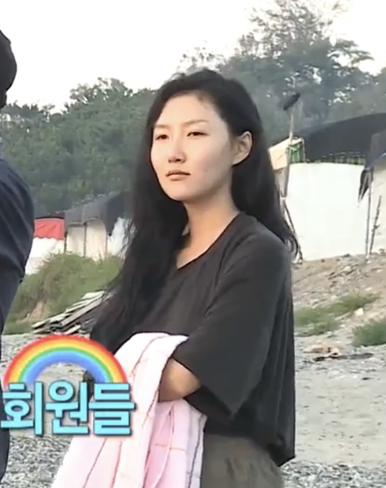 1 FAN On Twitter poor Girl Was Forced To Wake Up At 5 Am To Go Watch The Sunrise 1-fan-on-twitter-poor-girl-was-forced-to-wake-up-at-5-am-to-go-watch-the-sunrise