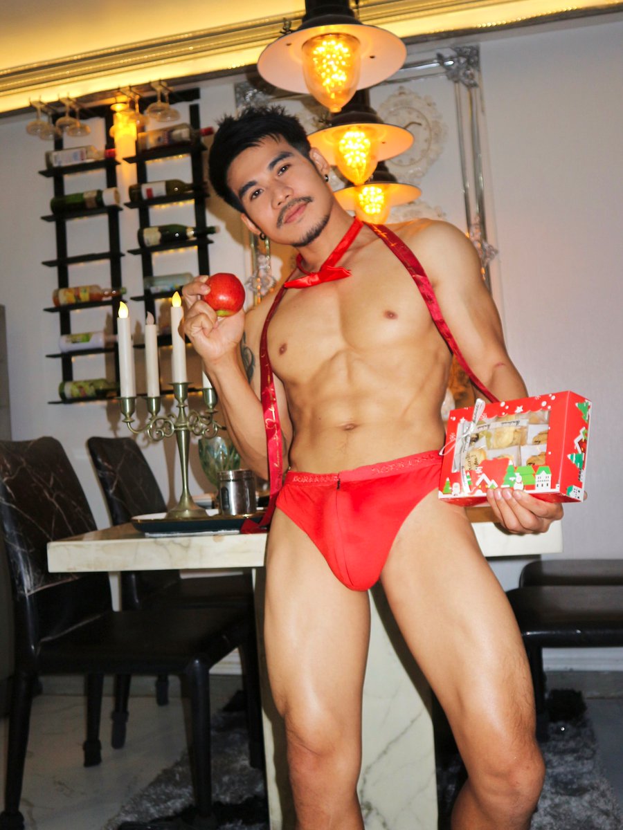 Pong Musicmassage on Twitter: "Merry X'mas☃️…ส่งความสุข สุขสันต์วันคริสต์มาสครับ🎁"