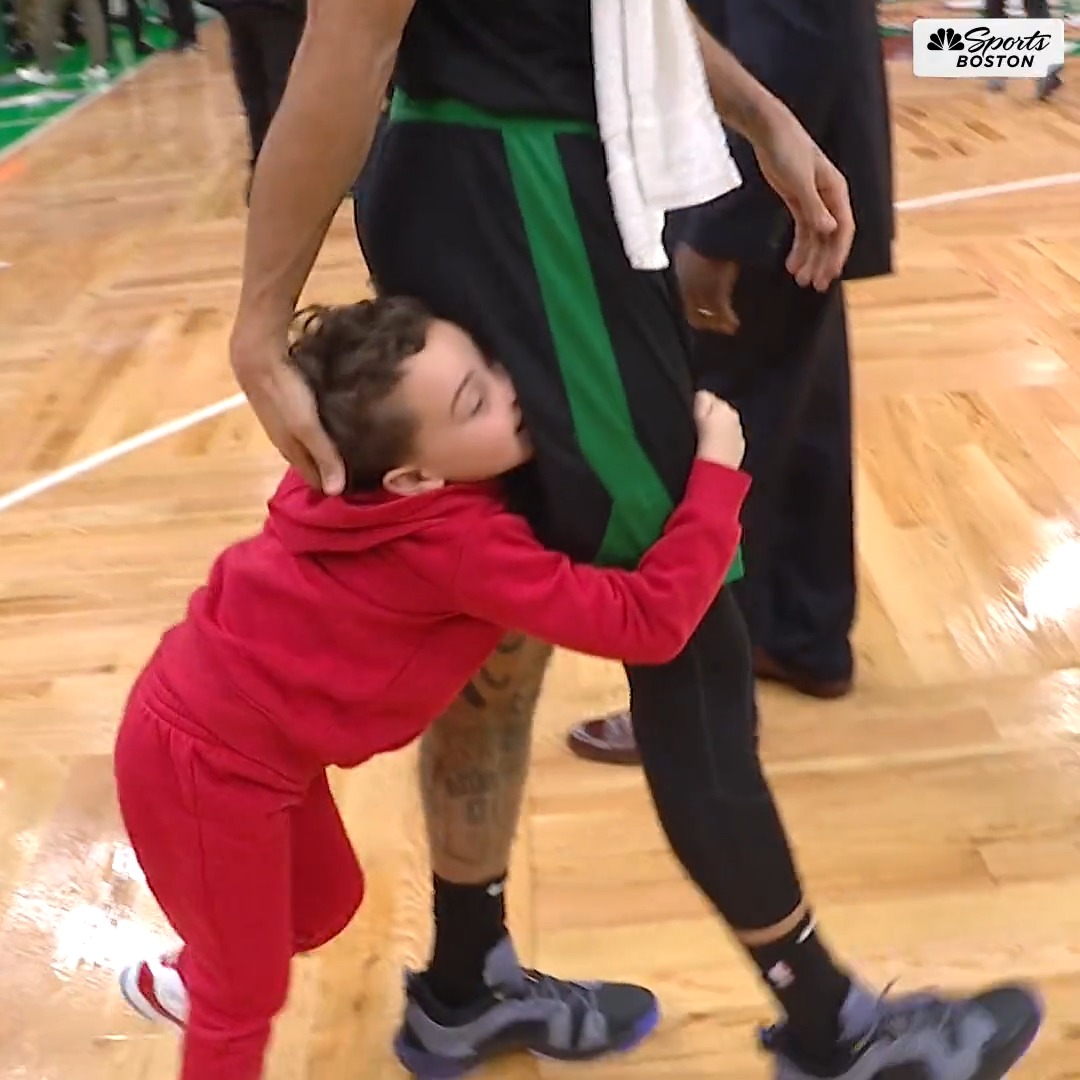 Celtics on NBC Sports Boston on Twitter: "Deuce will get his hugs one way or another 😂 https://t ...