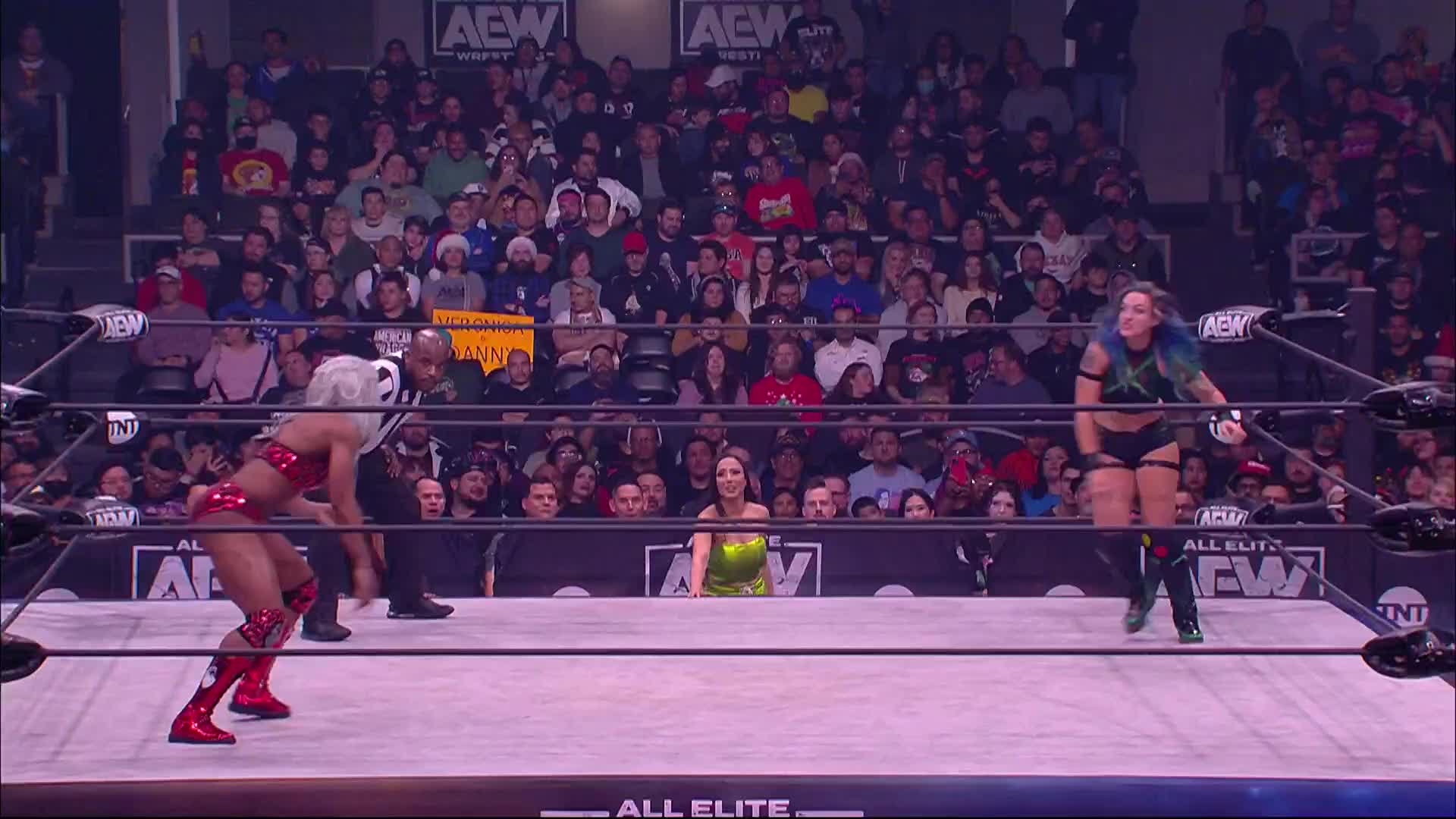 All Elite Wrestling on Twitter: "Huge pump kick by TBS Champion @Jade_Cargill and she remains ...
