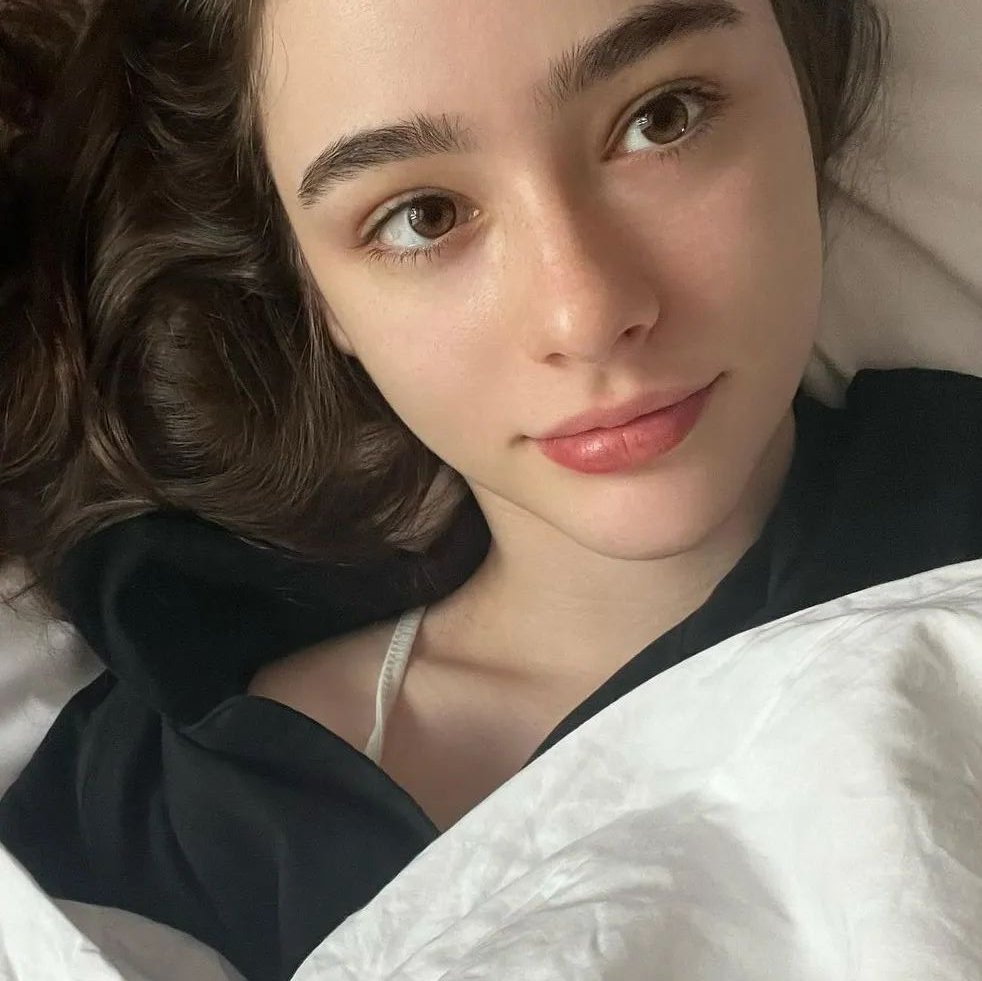 Dasha Taran 📸 IG: https://t.co/kA6x7uD8MT Bio Link: https://t.co/gcsLolrld3 #Girl #Photography # ...