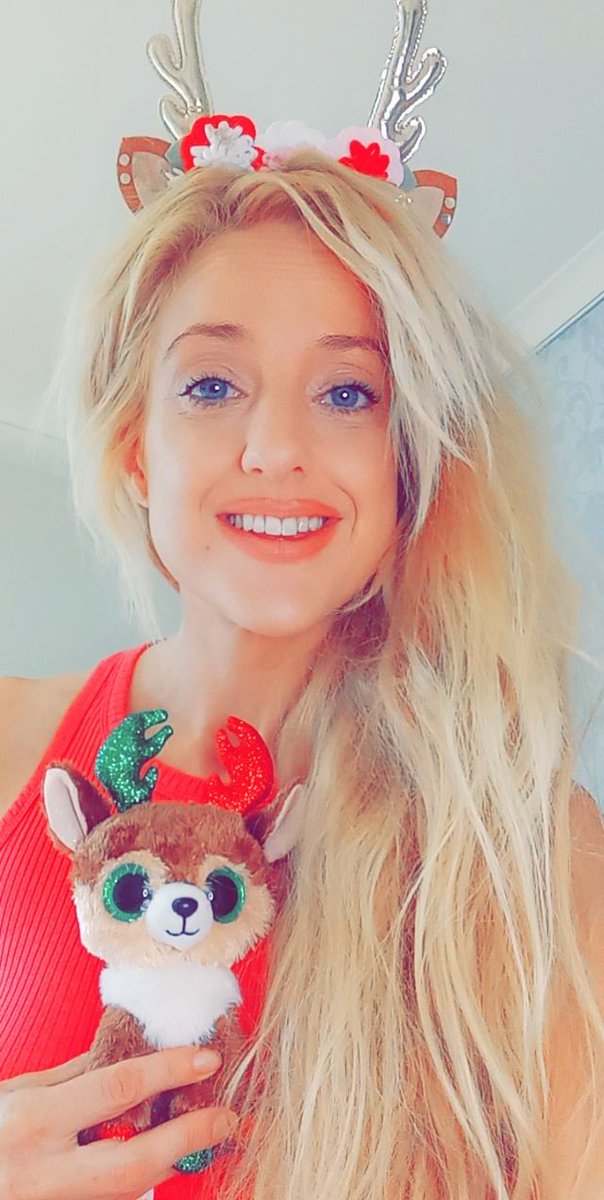 Hotgirlsbook📸 On Twitter Rt Chloey Flirt Its Christmas Eve Here In