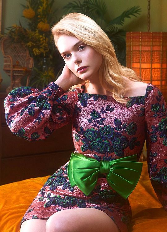 Elle Fanning. Wrapped up in a bow. SmokinCelebs - Fan Account @writerwr0ng