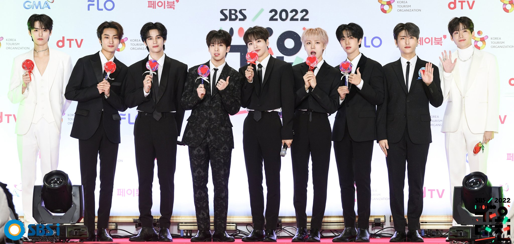 SBS 인기가요 (SBS Inkigayo) on Twitter: "📍2022 SBS 가요대전🎄 크래비티 포토월 현장포토📸 MORE🔗https://t.co/1SQeVIvXKi ...