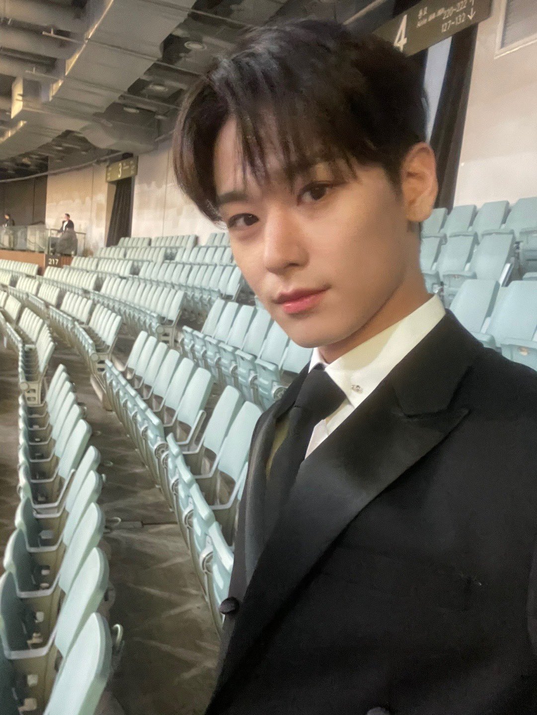 juyeon pics on Twitter: "「221225」 Juyeon's Private Message on 🪐 Juyeon sent these pictures on PM ...