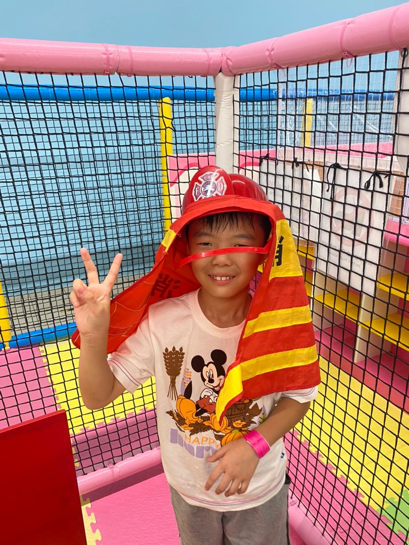 马来姐 On Twitter 哈哈,昨天的小表弟小表妹多开心呀 ️ 谢谢有爱心的李叔叔和有耐心的小胖妹。一天的吃喝玩乐,他们开心死~他们会永远记得你们的。 时刻能把爱传播给弱势团体就是一级