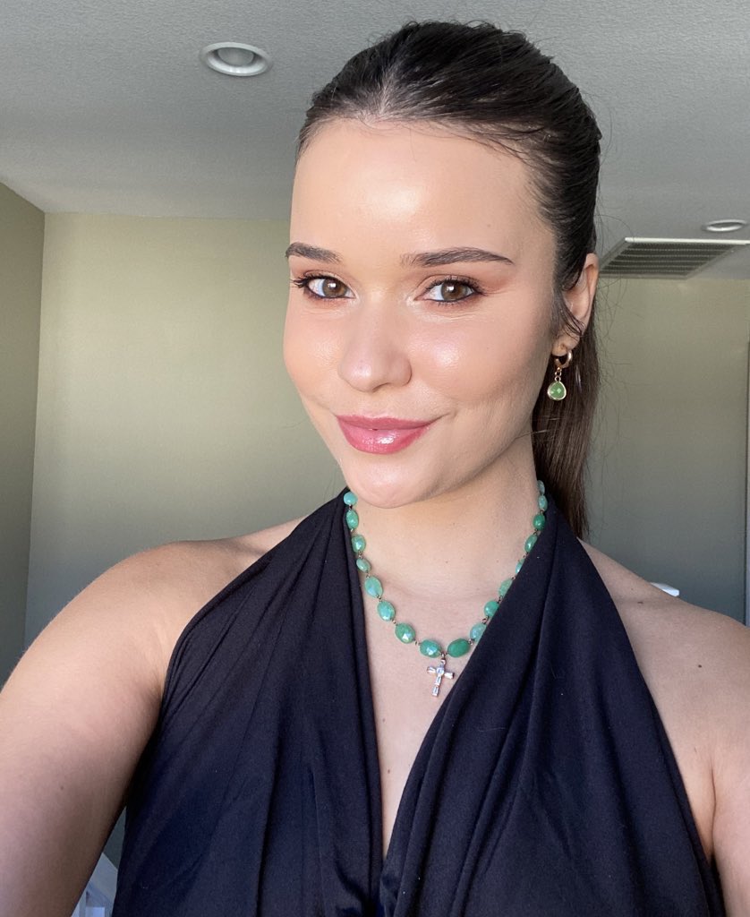 TW Pornstars - 2 pic. Salena 🌪. Twitter. Up close 2 - happy holidays 💘 ...