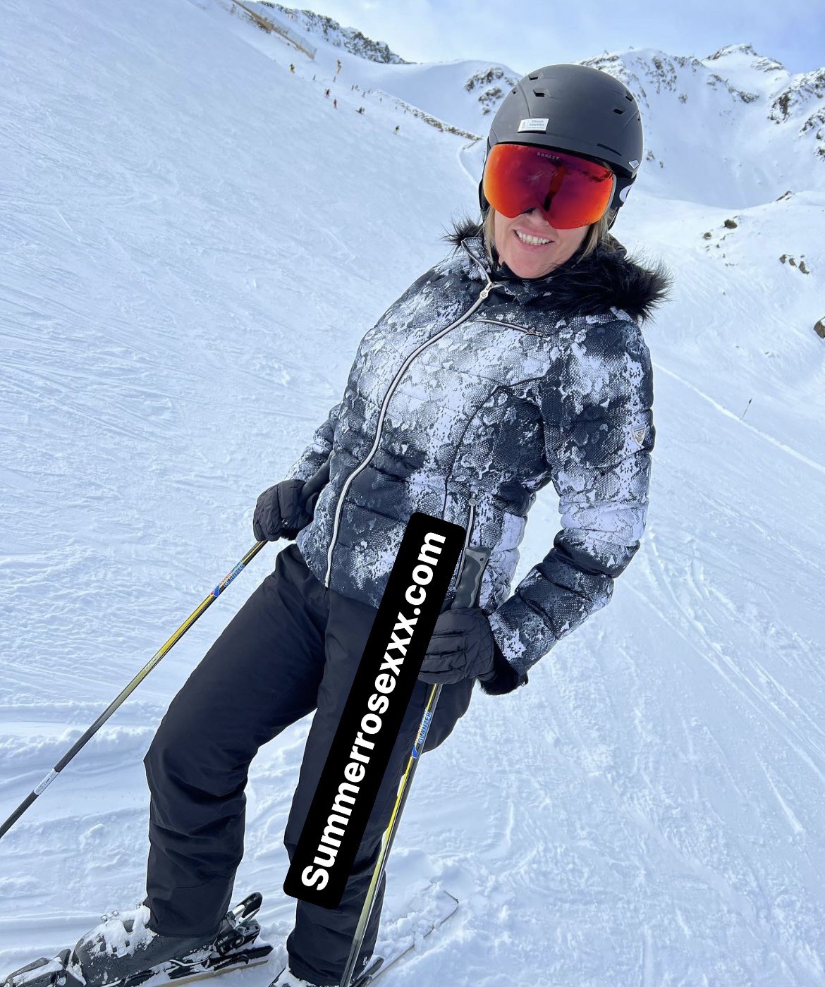 TW Pornstars - Summer Rose Milf 🔞🔞. Twitter. In need of sliding down ...