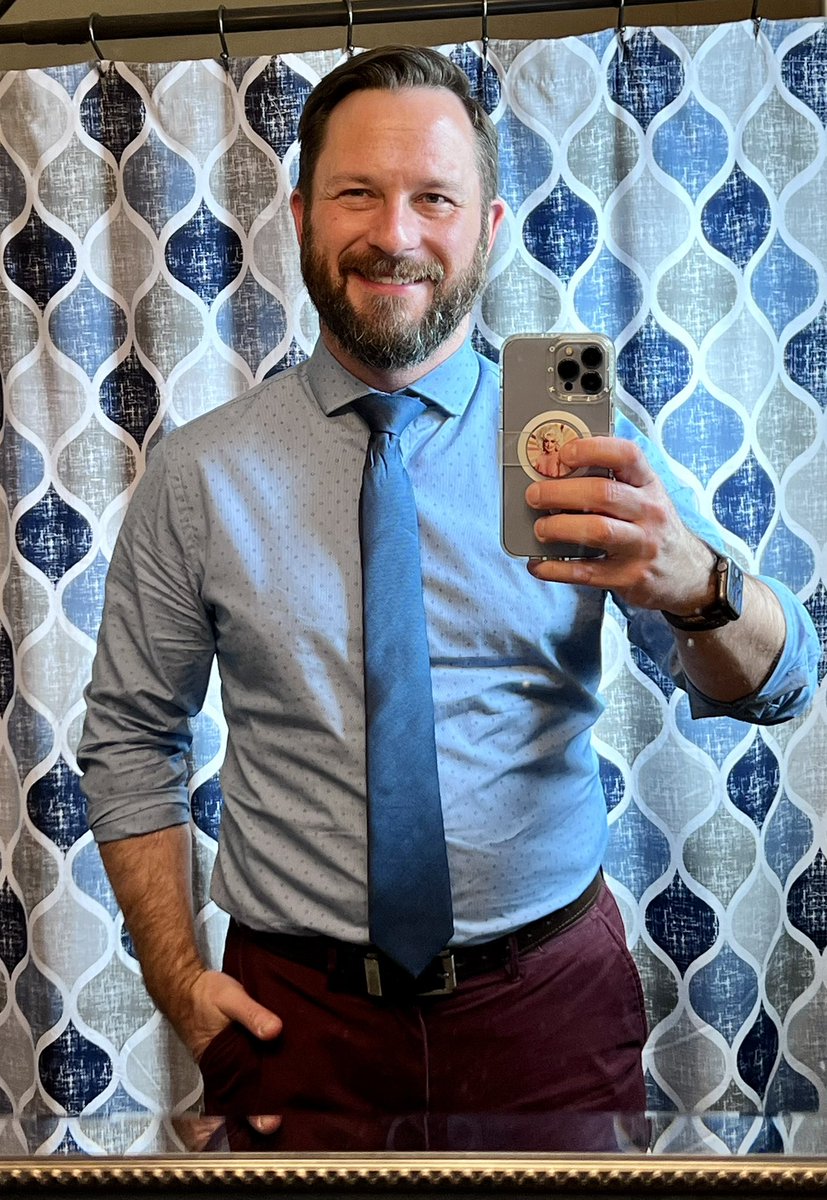 Furrycritter572 On Twitter Hey Look I Got Dressed Up Today Guys Can