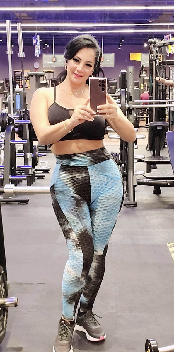 Gali Diva on Twitter: "Gym time grupo vip inedito"