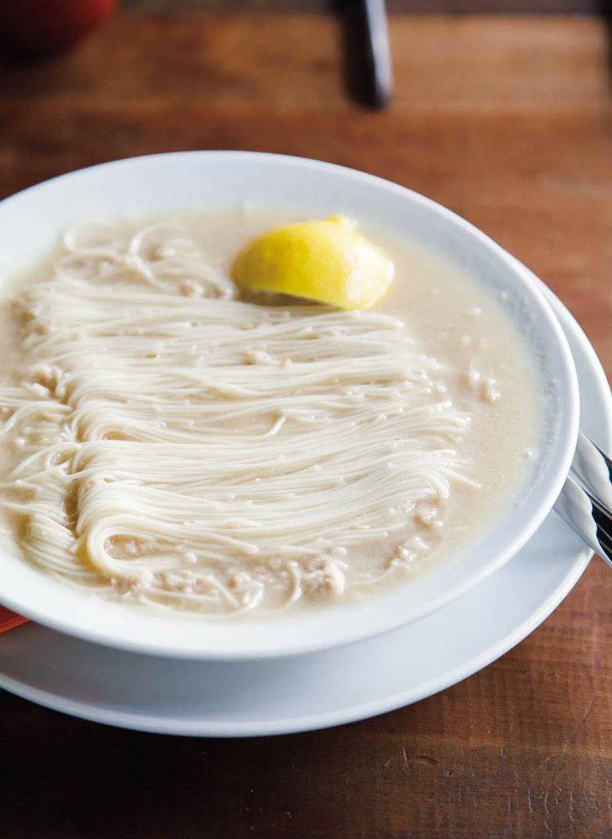 GINZA on Twitter: "白濁したスープに浮かぶ、美しく整えられたにゅうめんとカットレモン。鳥そばともラーメンとも違う、新感覚の麺に出合った。https://buff.ly ...