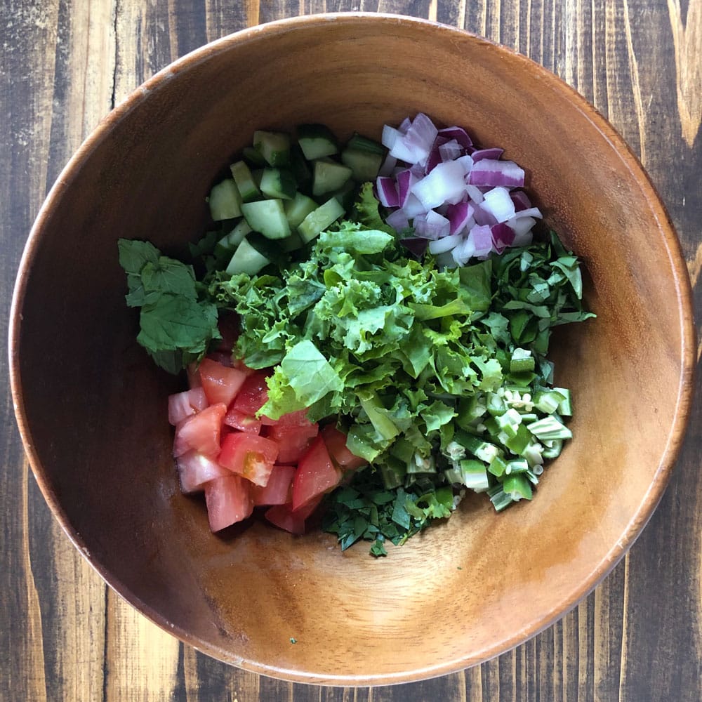 GINZA on Twitter: "【刻んで混ぜての具沢山サラダ🥗】リラックス気分で台所に立って、シンプルで美味しいサラダを作ってみましょう。https://buff.ly/3l8C4Jr"