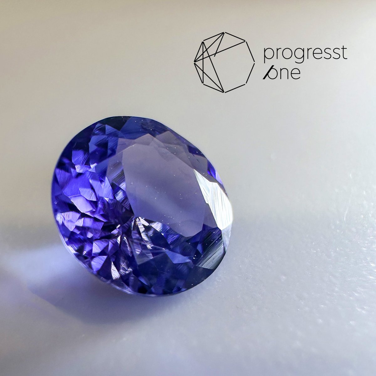 progresstone 🔜2023/02/04京都個展 on Twitter: "1.15ctの7mm近い #タンザナイト 本当は20000程度で販売したいけれど ガードル部分に微細な傷が ...