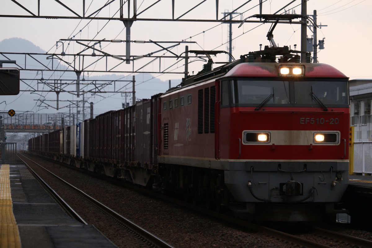 K.S. on Twitter: "2023/01/07 越前花堂駅にて撮影 今年初の撮り鉄です 4076レ EF510-512 3095レ EF510-20 しらさぎ10号 サンダーバード24号"