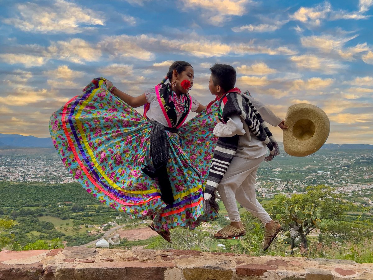 Gobierno de Oaxaca on Twitter: "Los sones y bailes que componen el Jarabe Mixteco son una de las ...