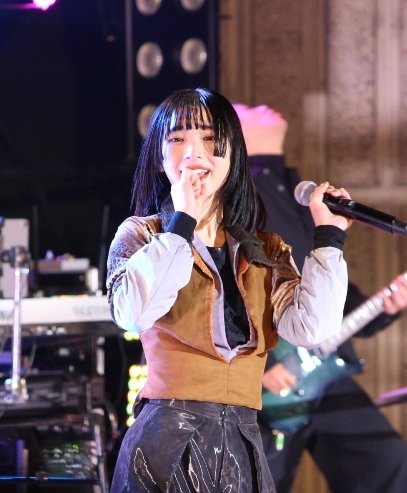 HiROAKi🍆 on Twitter: "アユニちゃんがこっち向いてくれたと思いこむオタク 😎 #BiSH #アユニ・D #BiSH解散パーチー中夜祭 #ヒロアキャメラ"