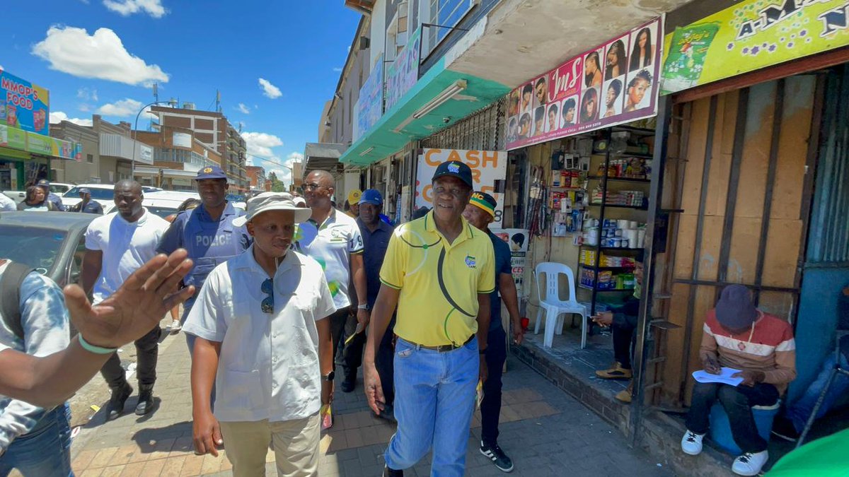Paul Mashatile on Twitter: "We are conducting a blitz and walk-about in Mangaung CBD, inviting ...