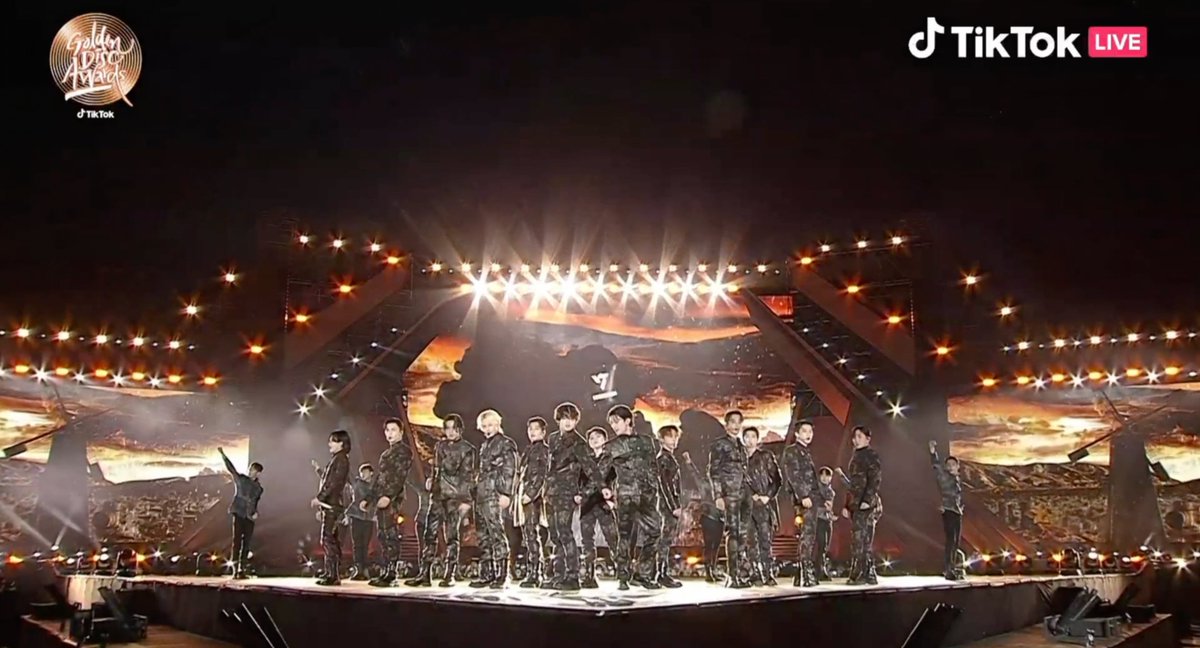 velle | 📚 on Twitter: "SEVENTEEN GDA 2023 PERFORMANCES [HOT + CHEERS + _WORLD + DON QUIXOTE ...