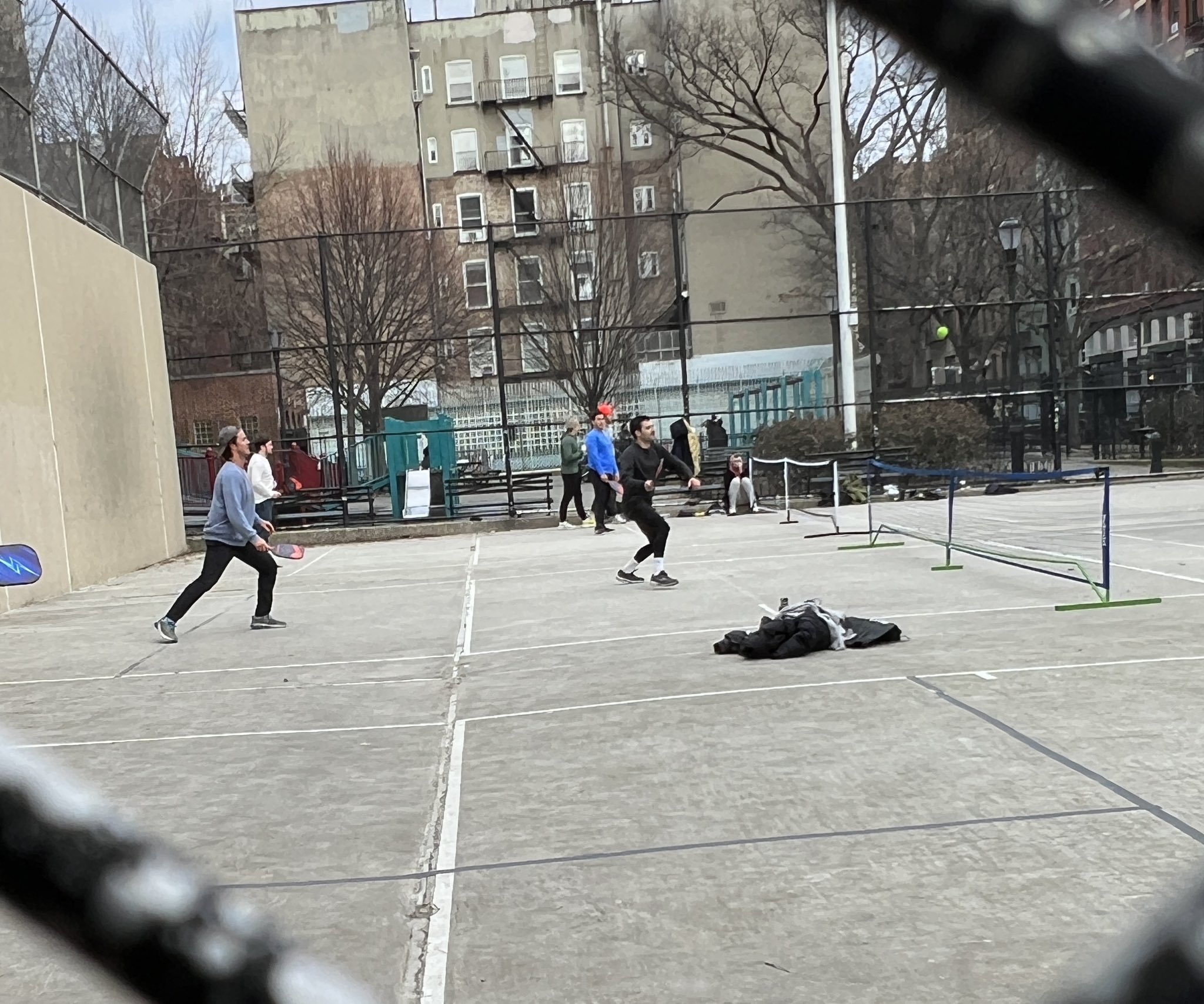 Jad Esber 💥 on Twitter: "New Yorkers — can someone explain the phenomenon of finance bros ...