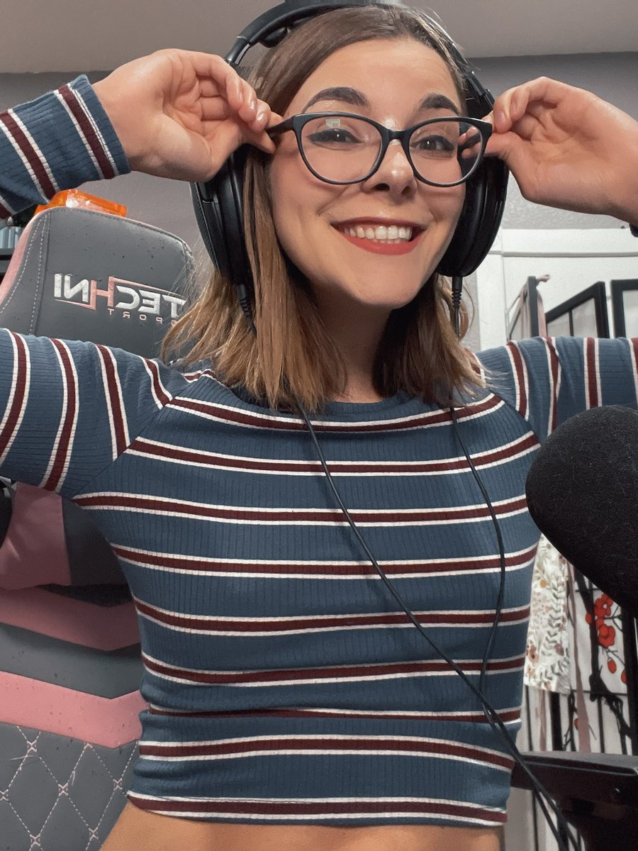 I’m going live! 💗 Envy Anne - Susp @ 500K! @envy_anne_nsfw