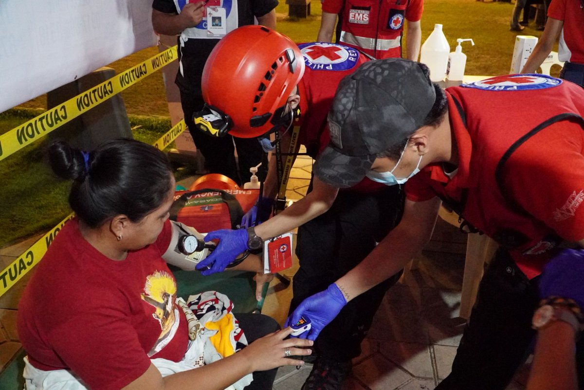 Philippine Red Cross on Twitter: "The Philippine Red Cross first aid stations along the Walk of ...