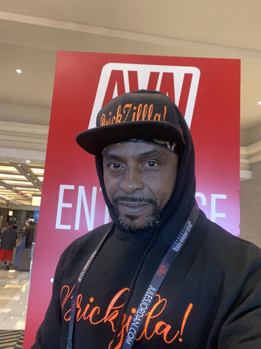 TW Pornstars - Brickzillaxxx. The most retweeted pictures and videos ...