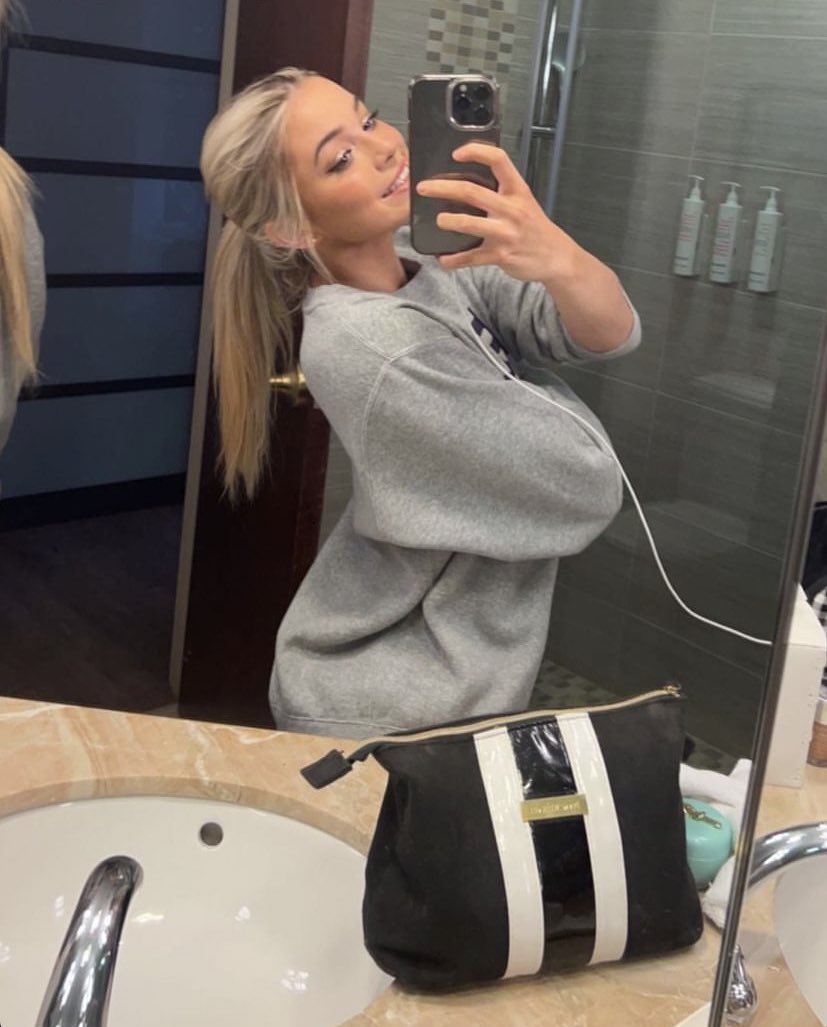 🔥Hot Celebs Page🔥 on Twitter: "Livvy Dunne"