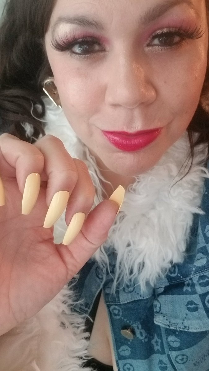 Mixtrix on Twitter: "About to film"