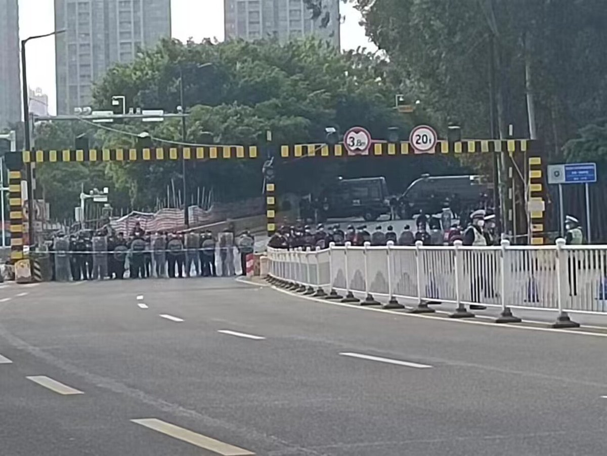谁将十万横扫三江 On Twitter 事情还在继续,希望舆情能升温给他们解决问题 Lslymlwxcstatus