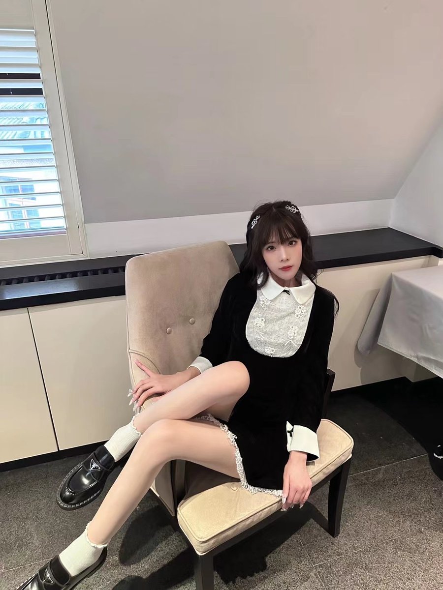 好想做爱啊啊啊 On Twitter 妈咪呀 我才不是什么乖女孩😈 女同 女m