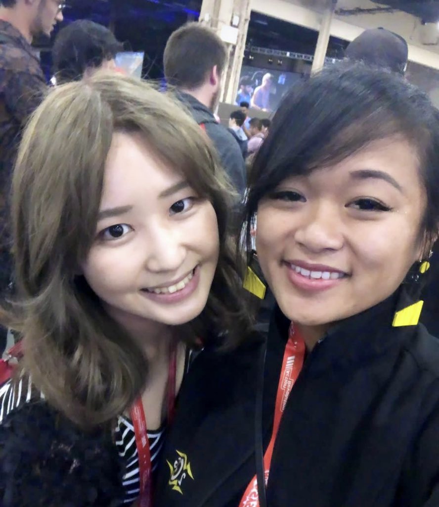 tiny 🥶 on Twitter: "photos 4 years apart but we didn't age much 😆 https://t.co/ZYDZHO30PN" / Twitter