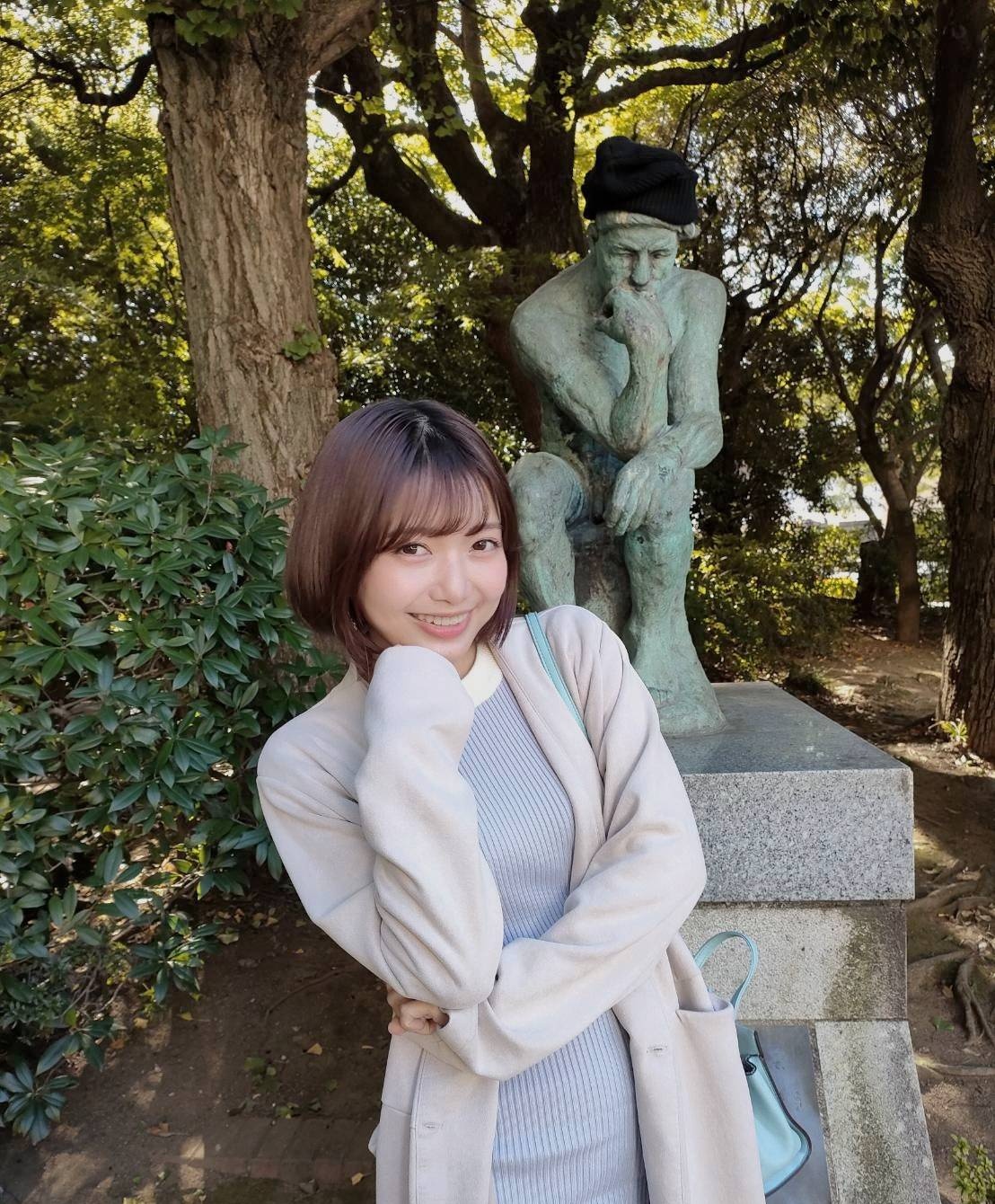 星乃莉子⭐sodstar On Twitter 【大喜利】りこのうしろの全裸おじさんが考えてること💭