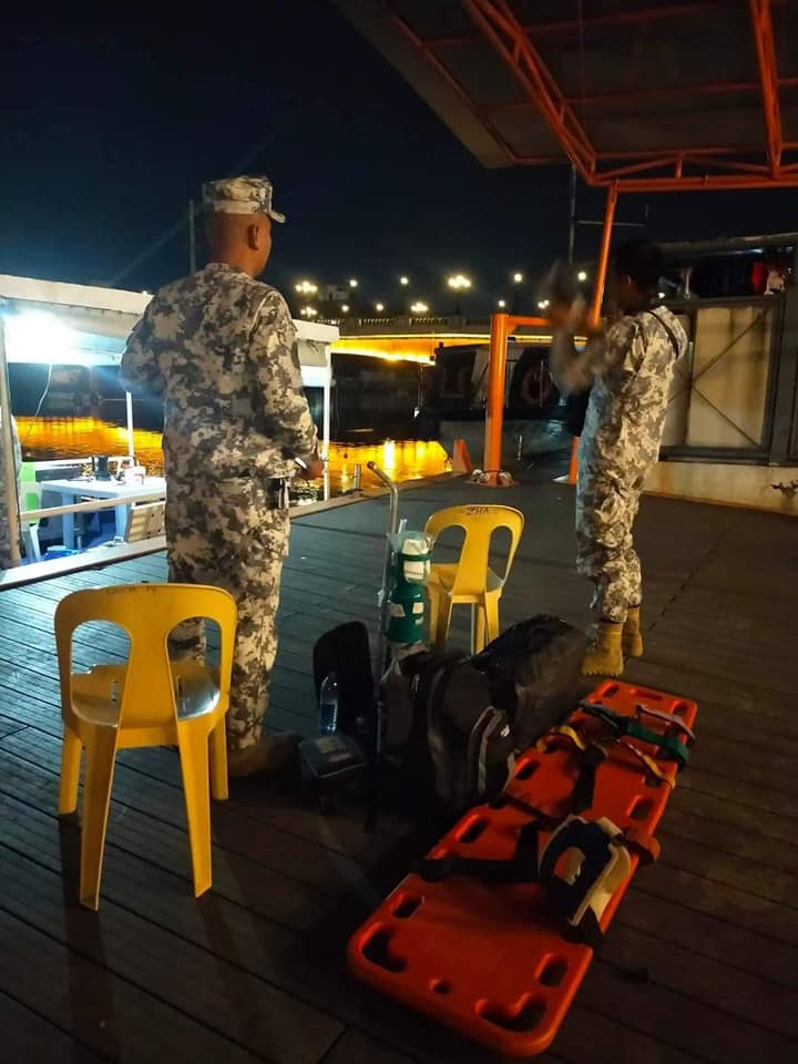 Philippine Coast Guard on Twitter: "RT @dwiz882: TINGNAN: Humigit kumulang na 100 personnel mula ...