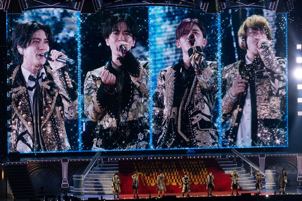 ananweb on Twitter: "15周年元旦ドーム！ Hey! Say! JUMPの華やかで胸躍るツアーレポ。 - 写真・小池理恵、取材、文・福田恵子 https://t.co ...