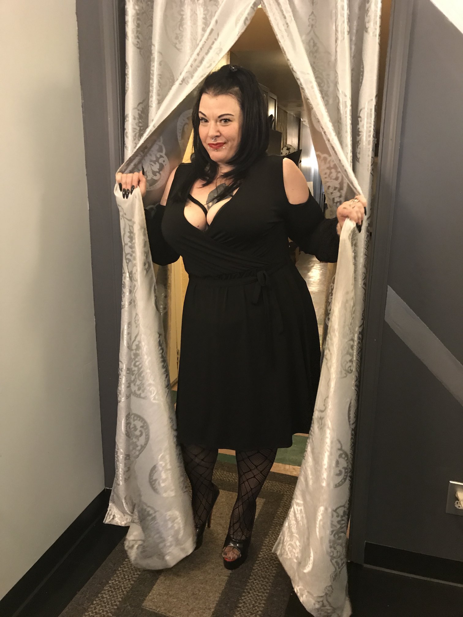 GoddessDestinyKaine on Twitter: "Wakey wakey!!! 💖💖 https://t.co/SnGNQJoiJi" / Twitter