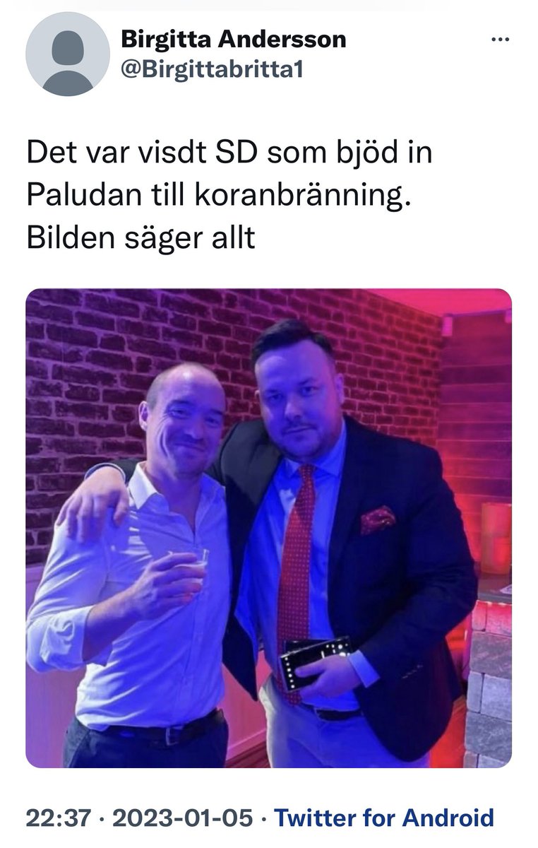 Thomas Möller on Twitter: "Dagens Batiktweet/idiottweet👇"