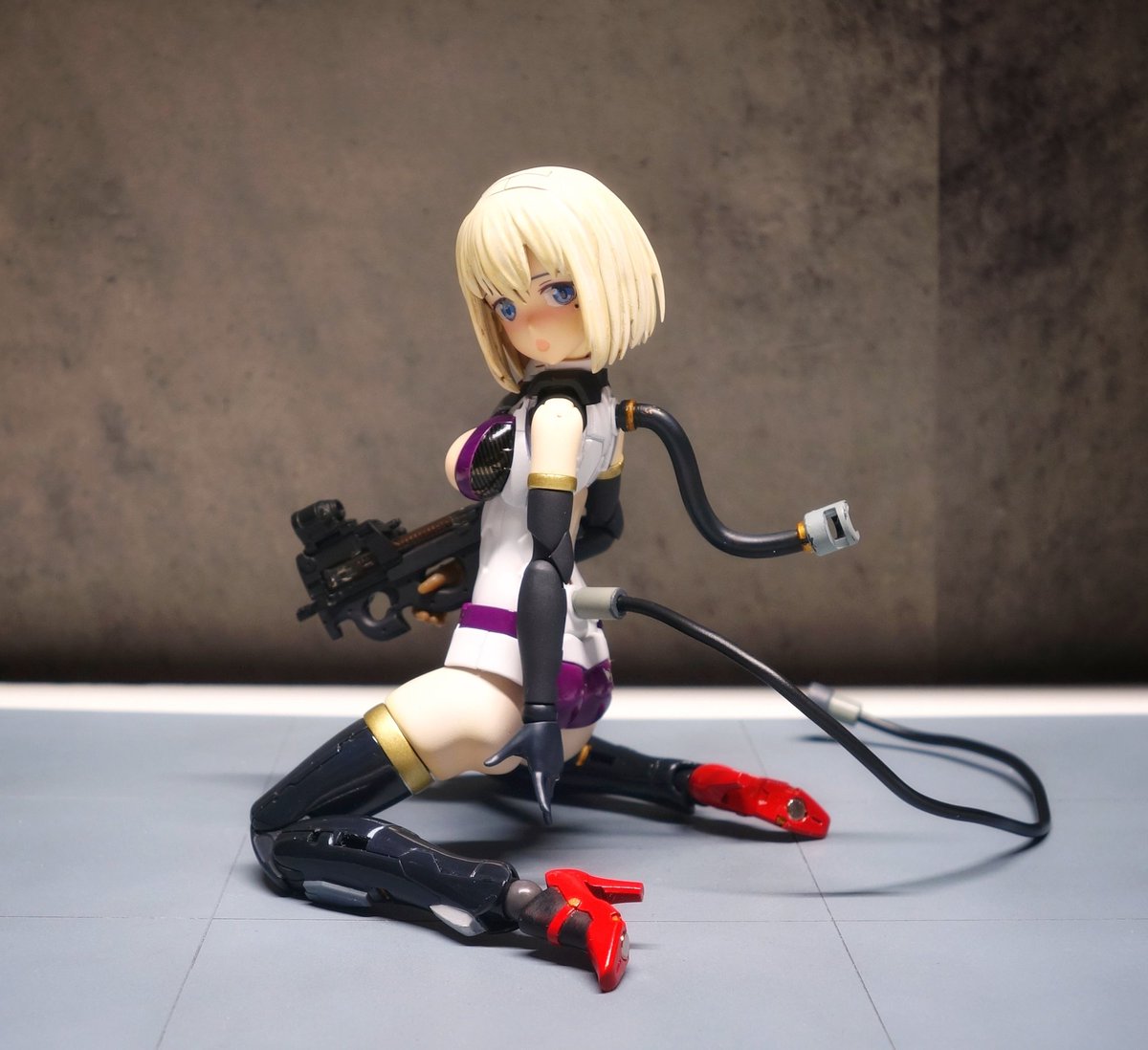 fukuzo2022 on Twitter: "おまけ。攻 機動隊風ポーズ (注:P90の完成ツイートです) #リトルアーモリー #30MS #30MSの波に乗れ"