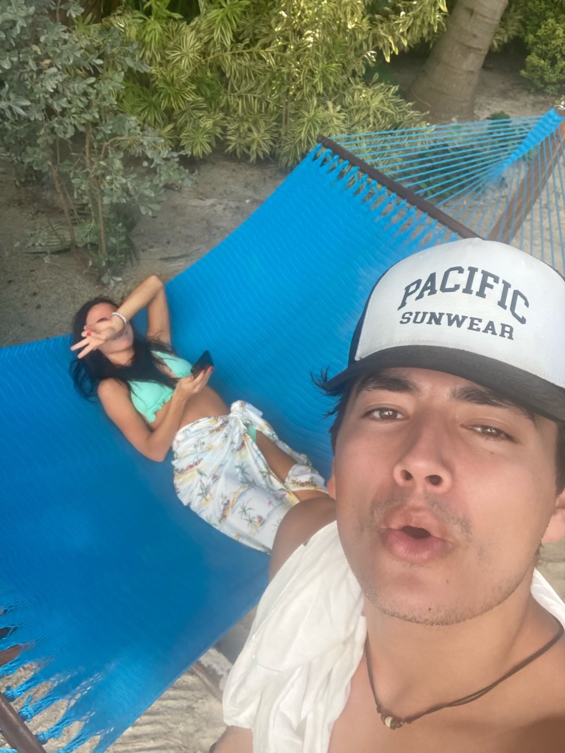 Teddy on Twitter: "Cruises are fun. Sharks are cool. I am back home. Streams return today at ...