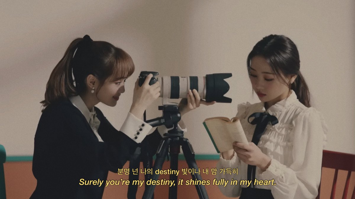 한반🍒 on Twitter: "RT @kmvfilms: heart attack by chuu (2017)"