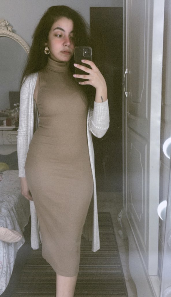 نُور on Twitter: "Slayed my mirror selfies’ game 💅🏻 https://t.co/tgIhS6fI3t" / Twitter