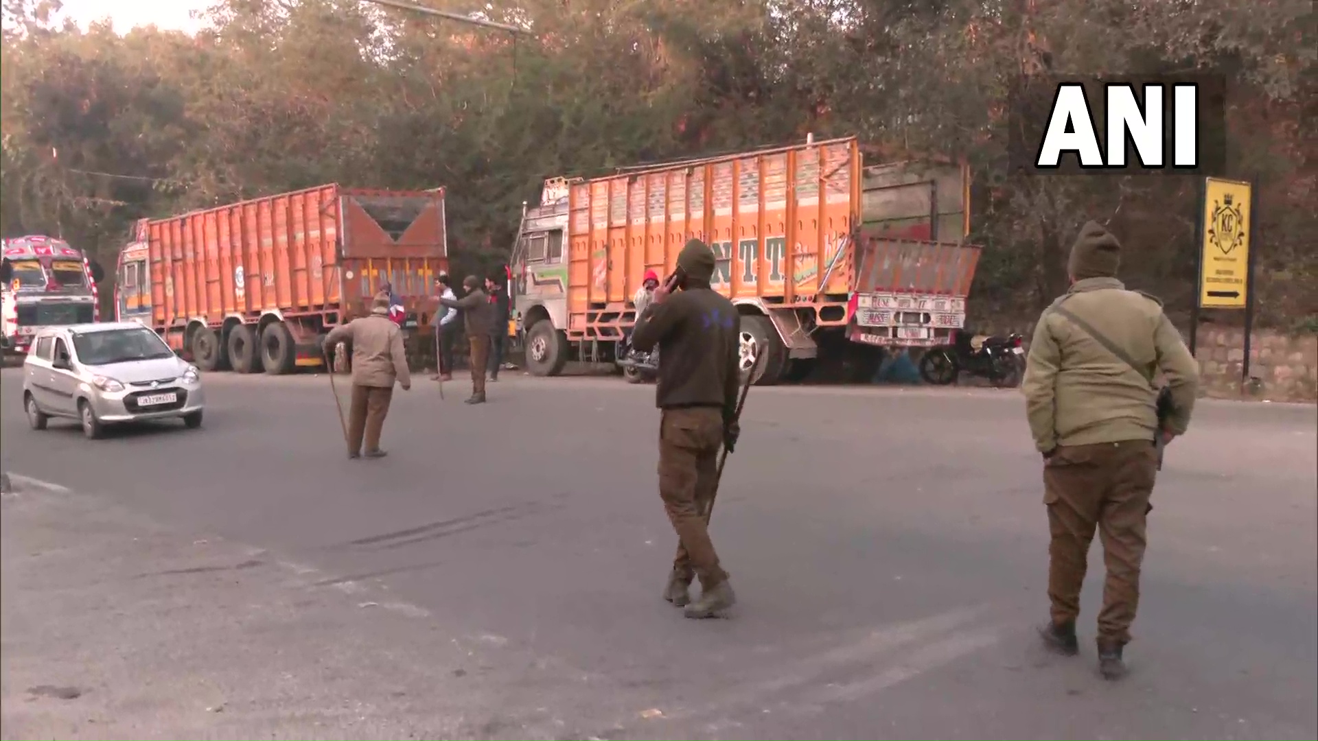 ANI on Twitter: "J&K | Encounter underway in Sidhra area of Jammu, firing going on, two ...